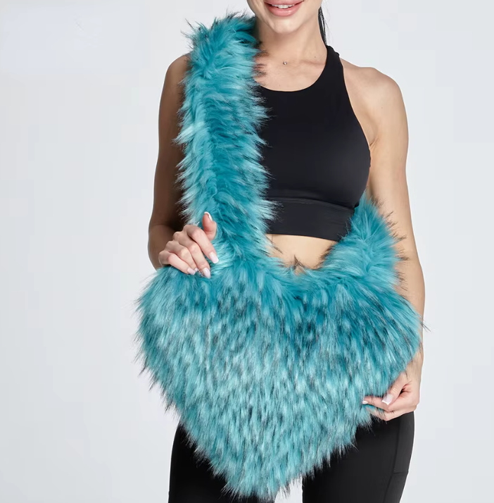 2025 Oversized Faux Fur Heart-Shaped Tote Bag – SohoBloo Shop